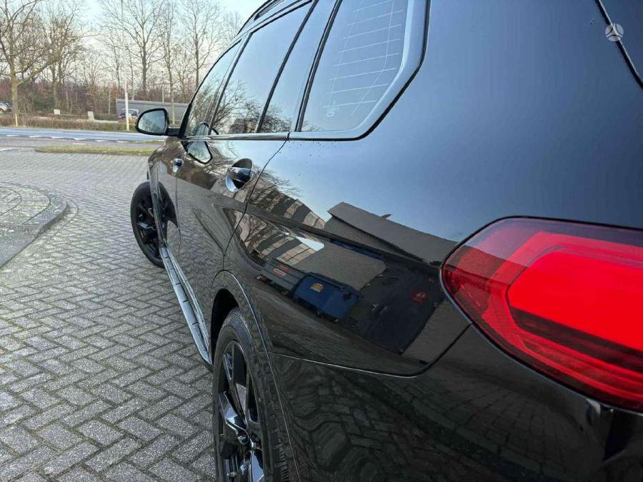 Melns BMW X7 2020 Marijampole, ar dzinēja tilpumu 2.99 L un nobraukumu 198 tūkst. km par 42950 €, foto 11 vietnē AUTOMOTO.COM.LV