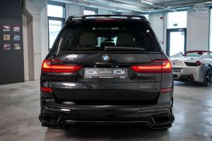 Melns BMW X7 2020 Marijampole, ar dzinēja tilpumu 3.00 L un nobraukumu 179 tūkst. km par 54950 €, foto 10 vietnē AUTOMOTO.COM.LV