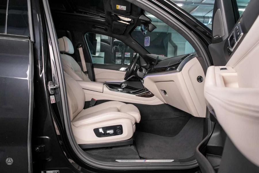 Melns BMW X7 2020 Kauņa, ar dzinēja tilpumu 2.99 L un nobraukumu 179 tūkst. km par 54950 €, foto 37 vietnē AUTOMOTO.COM.LV