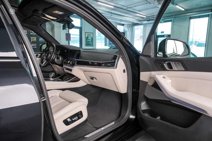 Melns BMW X7 2020 Kauņa, ar dzinēja tilpumu 2.99 L un nobraukumu 179 tūkst. km par 54950 €, foto 38 vietnē AUTOMOTO.COM.LV