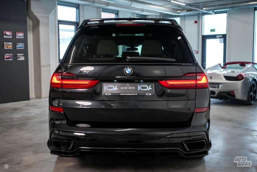 Black BMW X7 2020 in Marijampole, with an engine capacity of 3.00 L and mileage of 179 thousand km for 47950 €, photo 12 on AUTOMOTO.COM.LV