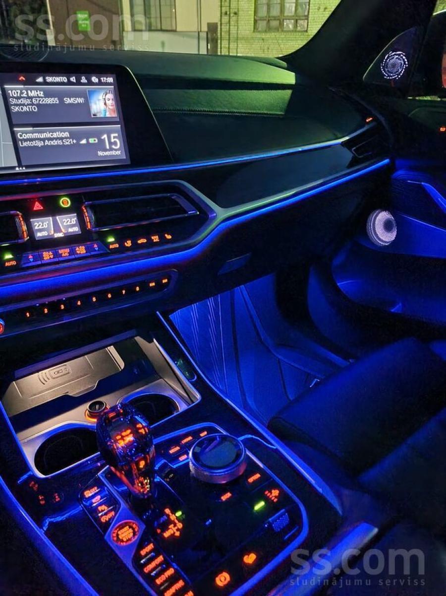 Black BMW X7 2020 in Riga, with an engine capacity of 3.00 L and mileage of 79 thousand km for 64400 €, photo 15 on AUTOMOTO.COM.LV