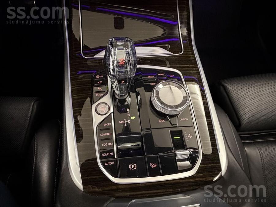 Melns BMW X7 2020 Rīga, ar dzinēja tilpumu 3.00 L un nobraukumu 129 tūkst. km par 54990 €, foto 17 vietnē AUTOMOTO.COM.LV