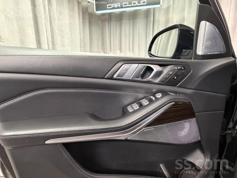 Melns BMW X7 2020 Rīga, ar dzinēja tilpumu 3.00 L un nobraukumu 129 tūkst. km par 54990 €, foto 25 vietnē AUTOMOTO.COM.LV