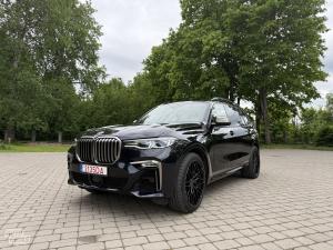 Black BMW X7 2020 in Vilnius, with an engine capacity of 4.40 L and mileage of 159 thousand km for 50000 €, photo  on AUTOMOTO.COM.LV