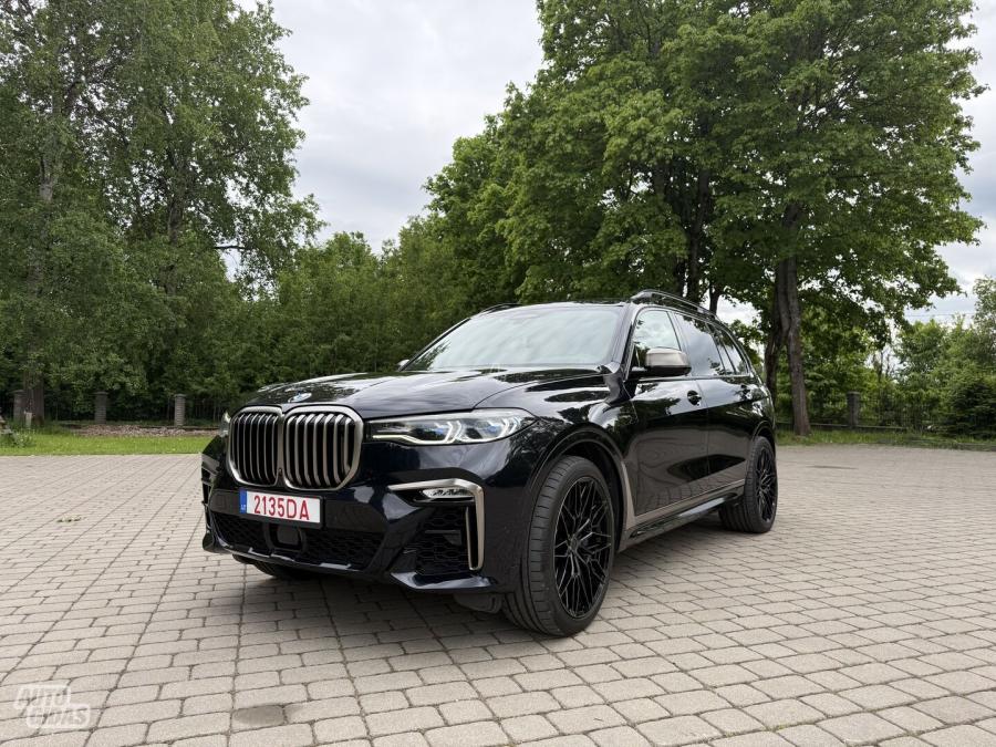 Black BMW X7 2020 in Vilnius, with an engine capacity of 4.40 L and mileage of 159 thousand km for 50000 €, photo 1 on AUTOMOTO.COM.LV