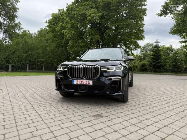 Black BMW X7 2020 in Vilnius, with an engine capacity of 4.40 L and mileage of 159 thousand km for 50000 €, photo 2 on AUTOMOTO.COM.LV