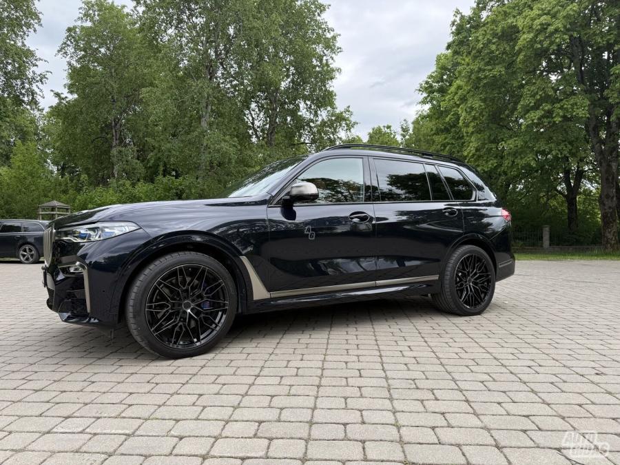 Black BMW X7 2020 in Vilnius, with an engine capacity of 4.40 L and mileage of 159 thousand km for 50000 €, photo 8 on AUTOMOTO.COM.LV