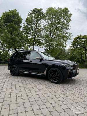 Black BMW X7 2020 in Vilnius, with an engine capacity of 4.40 L and mileage of 159 thousand km for 50000 €, photo 10 on AUTOMOTO.COM.LV