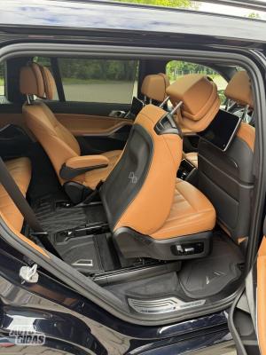 Black BMW X7 2020 in Vilnius, with an engine capacity of 4.40 L and mileage of 159 thousand km for 50000 €, photo 30 on AUTOMOTO.COM.LV