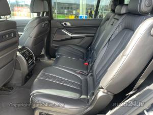 Черный БМВ X7 2020 в Таллин, объемом двигателя 3.00 л и пробегом 99 тыс. км за 63500 €, фото 22 на AUTOMOTO.COM.LV