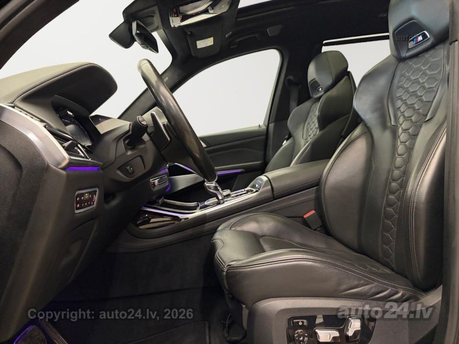 Black BMW X7 2020 in Tallinn, with an engine capacity of 3.00 L and mileage of 136 thousand km for 59900 €, photo 6 on AUTOMOTO.COM.LV