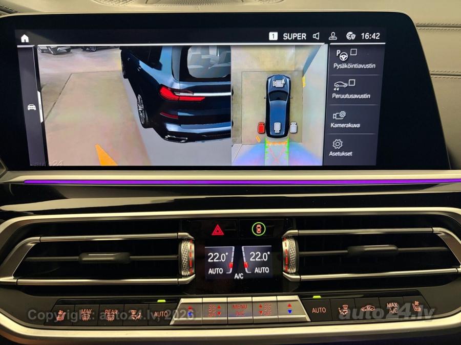 Black BMW X7 2020 in Tallinn, with an engine capacity of 3.00 L and mileage of 136 thousand km for 59900 €, photo 11 on AUTOMOTO.COM.LV