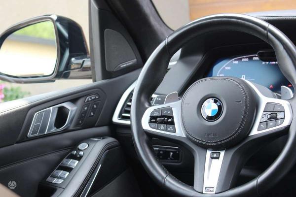 Melns BMW X7 2020 Viļņa, ar dzinēja tilpumu 4.40 L un nobraukumu 79 tūkst. km par 57000 €, foto 9 vietnē AUTOMOTO.COM.LV