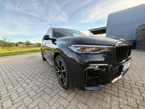 Black BMW X7 2020 in Valmiera, with an engine capacity of 3.00 L and mileage of 156 thousand km for 55000 €, photo  on AUTOMOTO.COM.LV