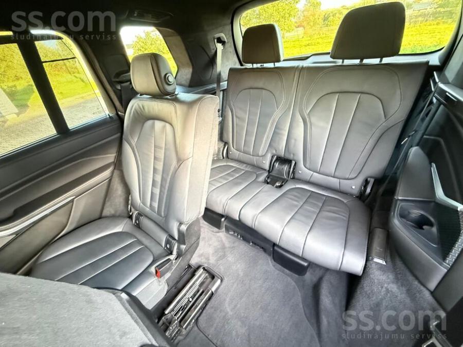 Melns BMW X7 2020 Valmiera, ar dzinēja tilpumu 3.00 L un nobraukumu 156 tūkst. km par 55000 €, foto 13 vietnē AUTOMOTO.COM.LV