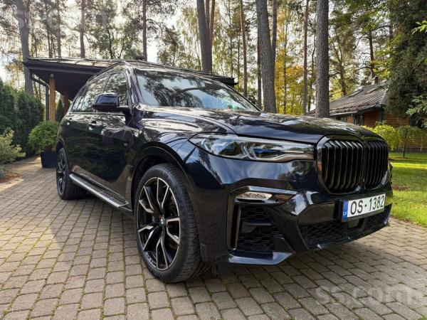 BMW X7 2020 Valmiera vietnē Melns BMW X7 2020 Valmiera, ar dzinēja tilpumu 3.00 L un nobraukumu 156 tūkst. km par 52000 €, foto 1 vietnē AUTOMOTO.COM.LV