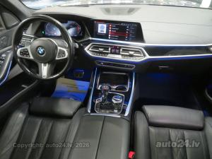 Melns BMW X7 2021 Tallina, ar dzinēja tilpumu 3.00 L un nobraukumu 170 tūkst. km par 54900 €, foto 3 vietnē AUTOMOTO.COM.LV