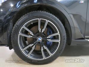 Melns BMW X7 2021 Tallina, ar dzinēja tilpumu 3.00 L un nobraukumu 170 tūkst. km par 54900 €, foto 15 vietnē AUTOMOTO.COM.LV