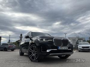 Черный БМВ X7 2021 в Таллин, объемом двигателя 3.00 л и пробегом 131 тыс. км за 59900 €, фото  на AUTOMOTO.COM.LV