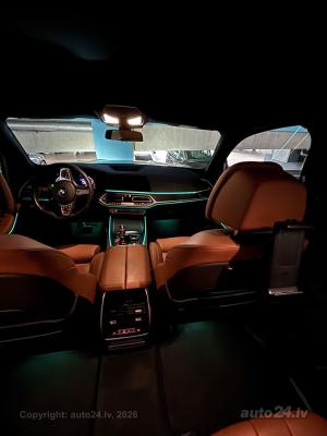 Black BMW X7 2021 in Tallinn, with an engine capacity of 3.00 L and mileage of 131 thousand km for 59900 €, photo 13 on AUTOMOTO.COM.LV