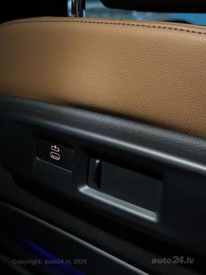 Black BMW X7 2021 in Tallinn, with an engine capacity of 3.00 L and mileage of 131 thousand km for 59900 €, photo 24 on AUTOMOTO.COM.LV