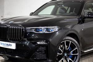 Black BMW X7 2021 in Vilnius, with an engine capacity of 3.00 L and mileage of 60 thousand km for 61991 €, photo 3 on AUTOMOTO.COM.LV