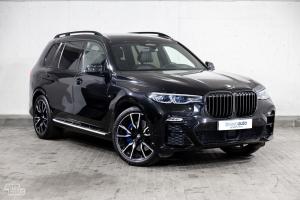 Black BMW X7 2021 in Vilnius, with an engine capacity of 3.00 L and mileage of 60 thousand km for 61991 €, photo 6 on AUTOMOTO.COM.LV