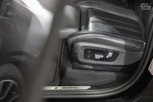 Black BMW X7 2021 in Vilnius, with an engine capacity of 3.00 L and mileage of 60 thousand km for 61991 €, photo 22 on AUTOMOTO.COM.LV