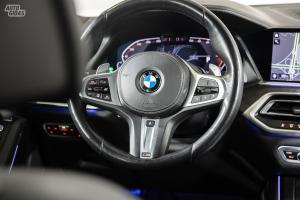 Black BMW X7 2021 in Vilnius, with an engine capacity of 3.00 L and mileage of 60 thousand km for 61991 €, photo 28 on AUTOMOTO.COM.LV
