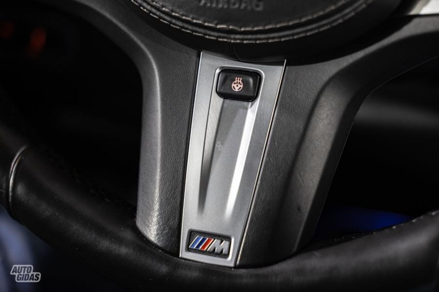 Black BMW X7 2021 in Vilnius, with an engine capacity of 3.00 L and mileage of 60 thousand km for 61991 €, photo 32 on AUTOMOTO.COM.LV