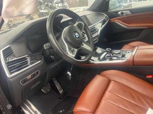 Melns BMW X7 2022 Viļņa, ar dzinēja tilpumu 0.00 L un nobraukumu 56 tūkst. km par 29500 €, foto 9 vietnē AUTOMOTO.COM.LV