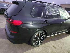 Melns BMW X7 2022 Viļņa, ar dzinēja tilpumu 0.00 L un nobraukumu 56 tūkst. km par 29500 €, foto 22 vietnē AUTOMOTO.COM.LV