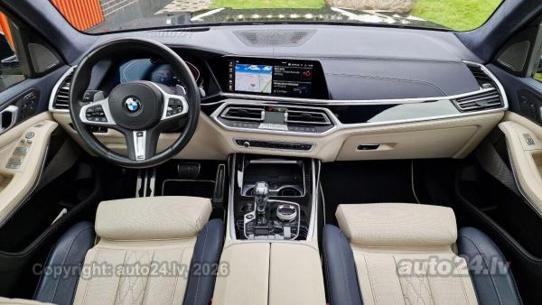 Melns BMW X7 2022 Tallina, ar dzinēja tilpumu 3.00 L un nobraukumu 58 tūkst. km par 77900 €, foto 6 vietnē AUTOMOTO.COM.LV