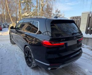 Melns BMW X7 2022 Viļņa, ar dzinēja tilpumu 3.00 L un nobraukumu 86 tūkst. km par 81000 €, foto 5 vietnē AUTOMOTO.COM.LV