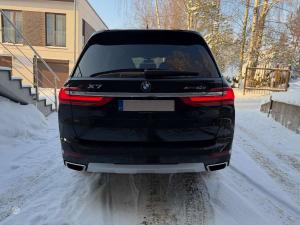 Melns BMW X7 2022 Viļņa, ar dzinēja tilpumu 3.00 L un nobraukumu 86 tūkst. km par 81000 €, foto 6 vietnē AUTOMOTO.COM.LV