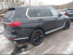 Black BMW X7 2022 in Klaipeda, with an engine capacity of 3.00 L and mileage of 63 thousand km for 20800 €, photo 4 on AUTOMOTO.COM.LV