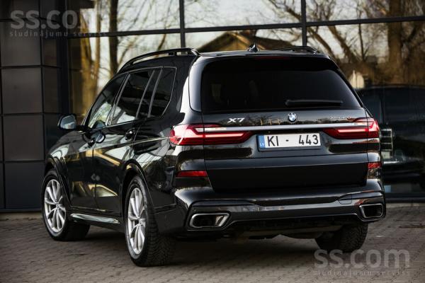 Black BMW X7 2022 in Jelgava, with an engine capacity of 3.00 L and mileage of 0 thousand km for 78500 €, photo 10 on AUTOMOTO.COM.LV