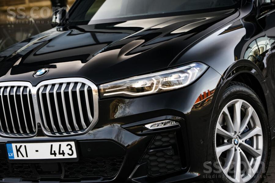 Melns BMW X7 2022 Jelgava, ar dzinēja tilpumu 3.00 L un nobraukumu 0 tūkst. km par 78500 €, foto 3 vietnē AUTOMOTO.COM.LV