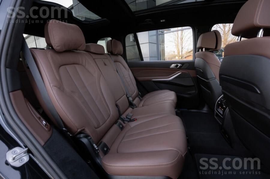 Melns BMW X7 2022 Jelgava, ar dzinēja tilpumu 3.00 L un nobraukumu 0 tūkst. km par 78500 €, foto 18 vietnē AUTOMOTO.COM.LV