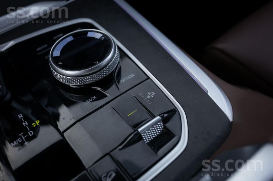 Melns BMW X7 2022 Jelgava, ar dzinēja tilpumu 3.00 L un nobraukumu 0 tūkst. km par 78500 €, foto 30 vietnē AUTOMOTO.COM.LV