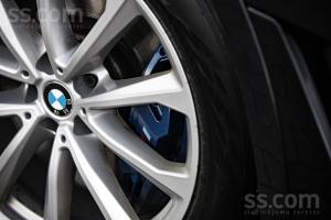 Melns BMW X7 2022 Jelgava, ar dzinēja tilpumu 3.00 L un nobraukumu 0 tūkst. km par 78500 €, foto 35 vietnē AUTOMOTO.COM.LV