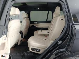 Черный БМВ X7 2022 в Таллин, объемом двигателя 3.00 л и пробегом 123 тыс. км за 54900 €, фото 7 на AUTOMOTO.COM.LV