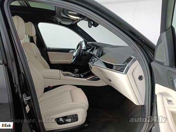 Melns BMW X7 2022 Tallina, ar dzinēja tilpumu 3.00 L un nobraukumu 123 tūkst. km par 54900 €, foto 10 vietnē AUTOMOTO.COM.LV