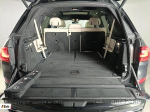 Черный БМВ X7 2022 в Таллин, объемом двигателя 3.00 л и пробегом 123 тыс. км за 54900 €, фото 20 на AUTOMOTO.COM.LV