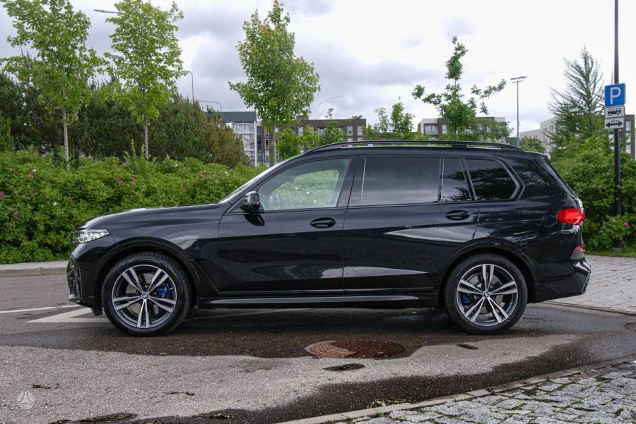 Melns BMW X7 2022 Viļņa, ar dzinēja tilpumu 3.00 L un nobraukumu 58 tūkst. km par 69500 €, foto 8 vietnē AUTOMOTO.COM.LV