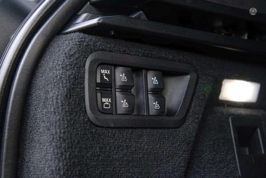 Melns BMW X7 2022 Viļņa, ar dzinēja tilpumu 3.00 L un nobraukumu 58 tūkst. km par 69500 €, foto 16 vietnē AUTOMOTO.COM.LV