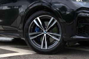 Melns BMW X7 2022 Viļņa, ar dzinēja tilpumu 3.00 L un nobraukumu 58 tūkst. km par 69500 €, foto 20 vietnē AUTOMOTO.COM.LV