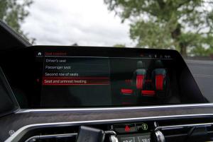 Melns BMW X7 2022 Viļņa, ar dzinēja tilpumu 3.00 L un nobraukumu 58 tūkst. km par 69500 €, foto 40 vietnē AUTOMOTO.COM.LV