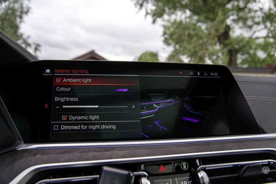 Melns BMW X7 2022 Viļņa, ar dzinēja tilpumu 3.00 L un nobraukumu 58 tūkst. km par 69500 €, foto 41 vietnē AUTOMOTO.COM.LV